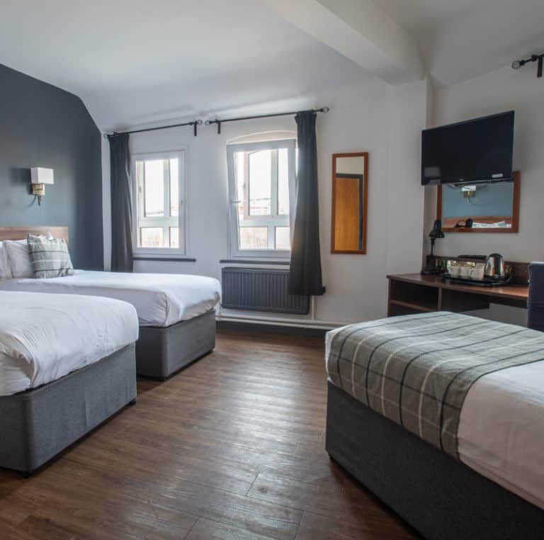 Welcome to Y CLUB - Manchester city centres largest and friendliest ...